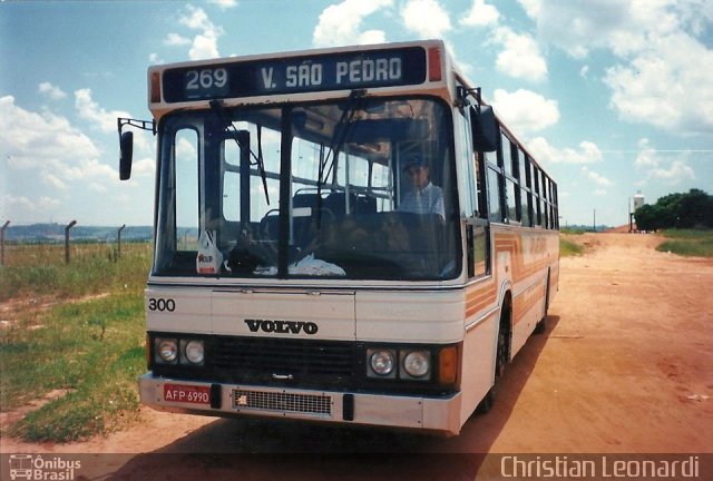 Empresa de Transporte Coletivo Jacarezinhense 6810 em Jacarezinho por ...